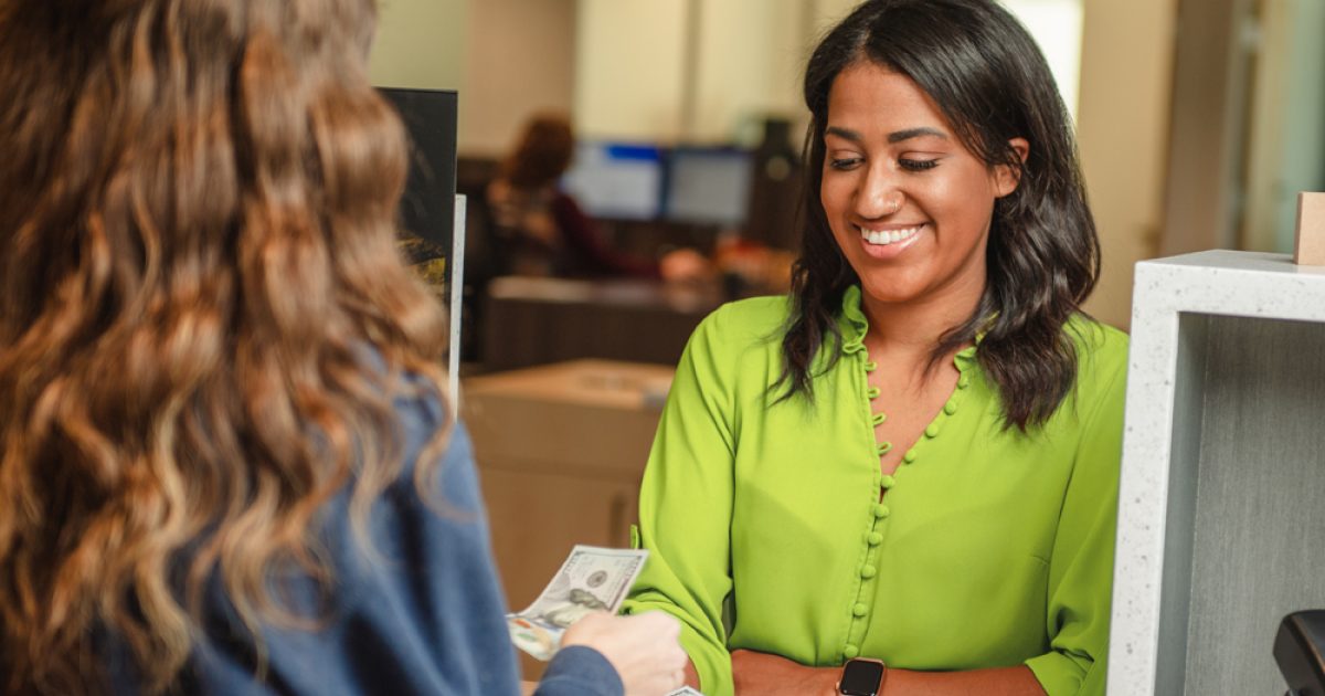 Personal Checking Accounts at OMB | OMB Bank